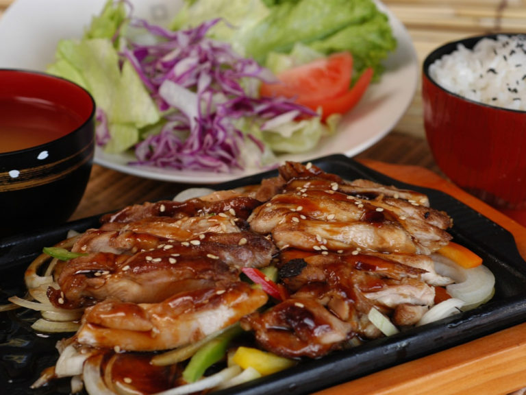 【ふもとっぱら】食事・温泉・観光名所！有名な立ち寄りスポット16選 | campnuts（キャンプナッツ）